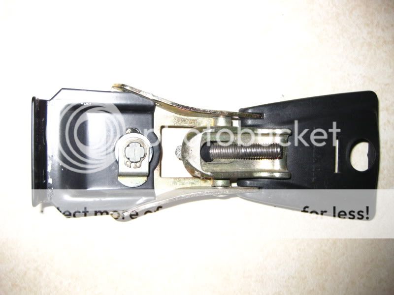 FS (IL): !SOLD! Set of 4 Yakima Q-Towers, Q-Clips, and SKS locks bundle ...