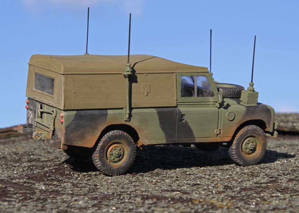 My first AFV! 1/35 Italeri Land Rover 109 with extras - Ready for ...