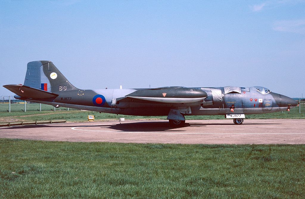 RAF Wyton 1980-1995 Pt 2 231 OCU and the Canberra trainers - Aviation ...