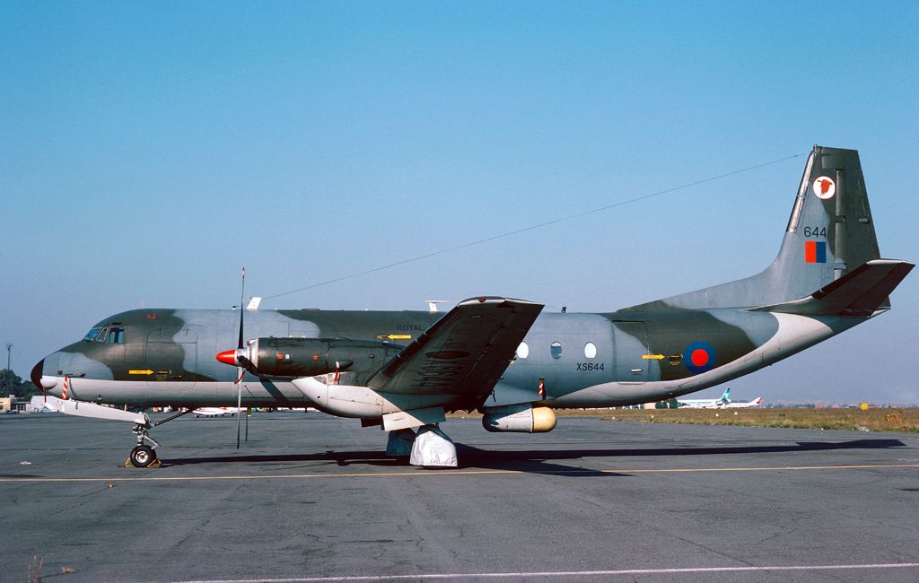 The HS Andover in UK Military Service - Aviation Photography ...