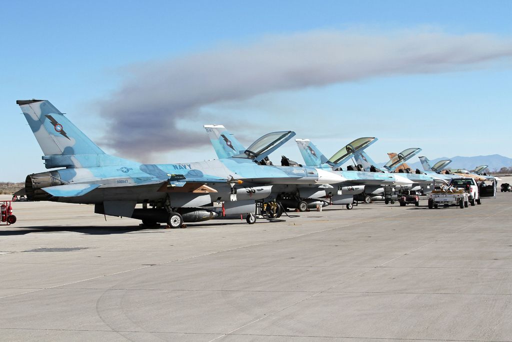 Fallon NAS - a day with the US Navy Aggressors - Aviation Photography ...