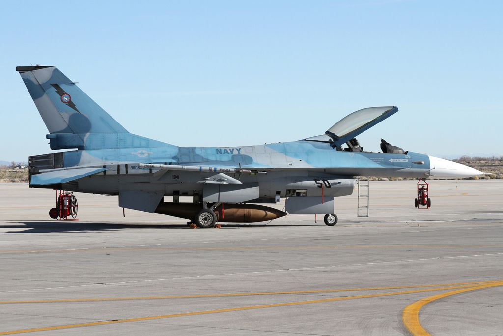 Fallon NAS - a day with the US Navy Aggressors - Aviation Photography ...