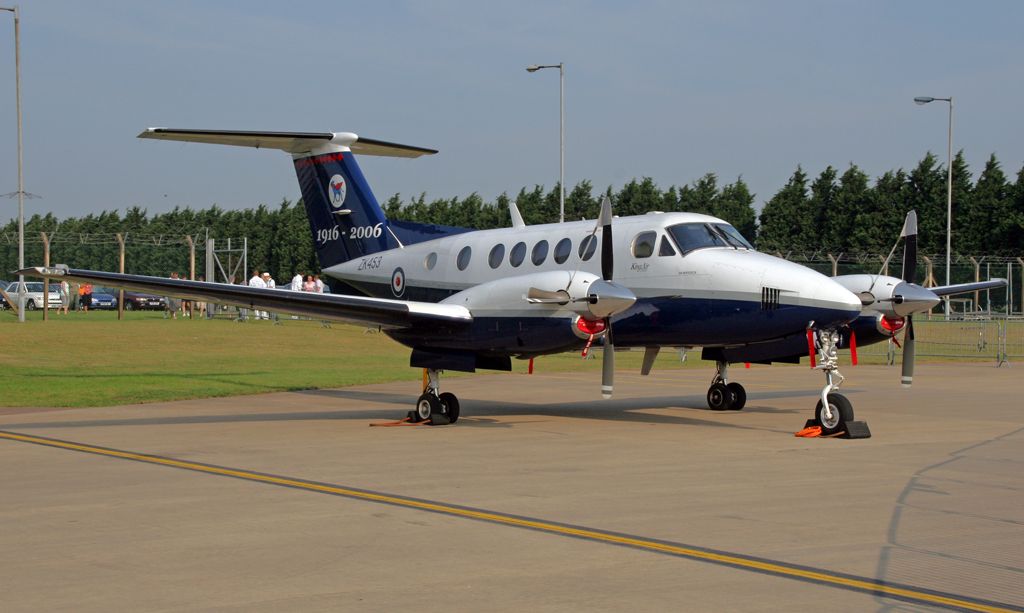Mach 2 1/72 Beech 200 King Air RAF multi-engine trainer - Finished ...