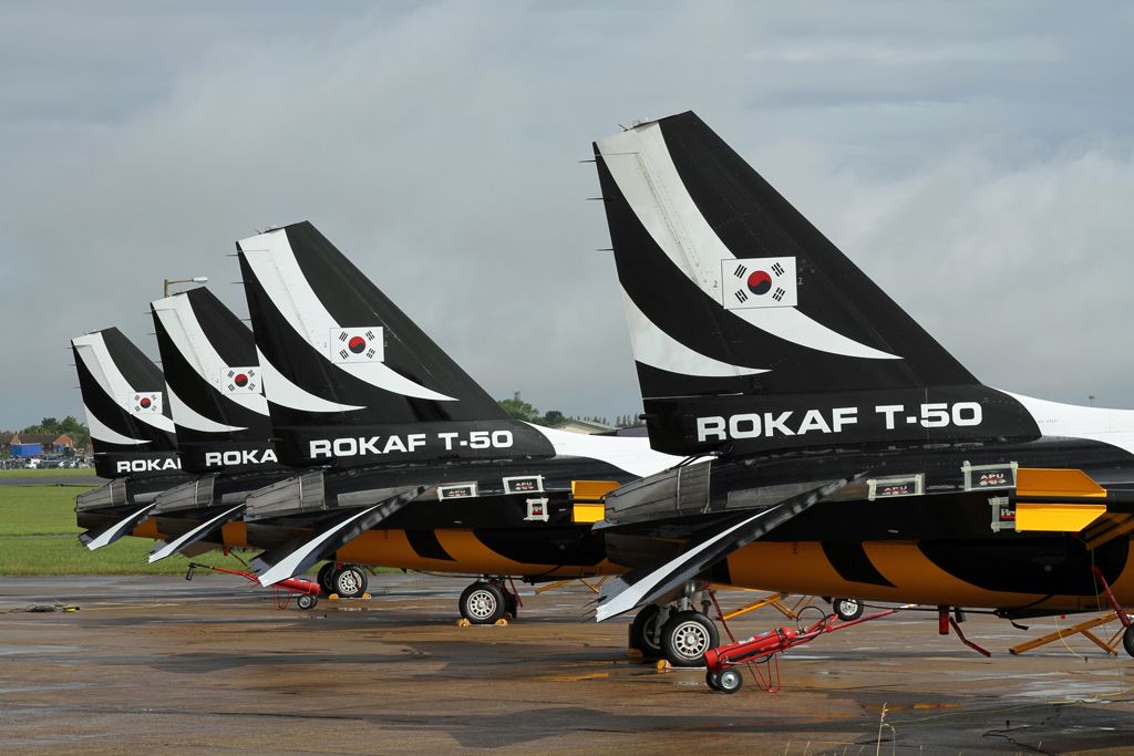 The RoKAF Black Eagles - Aviation Photography - Britmodeller.com