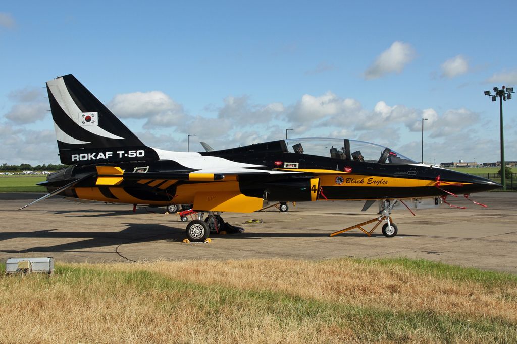 The RoKAF Black Eagles - Aviation Photography - Britmodeller.com