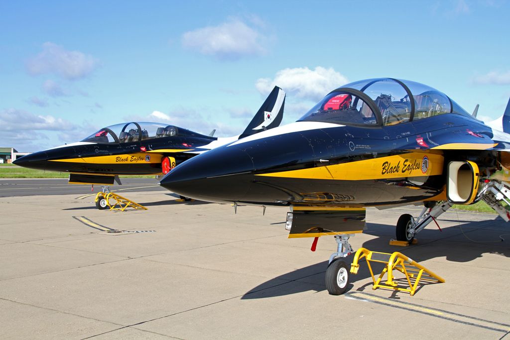 The RoKAF Black Eagles - Aviation Photography - Britmodeller.com